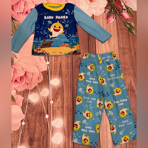 Nickelodeon | Pajamas | Baby Shark Pajamas 4t | Poshmark